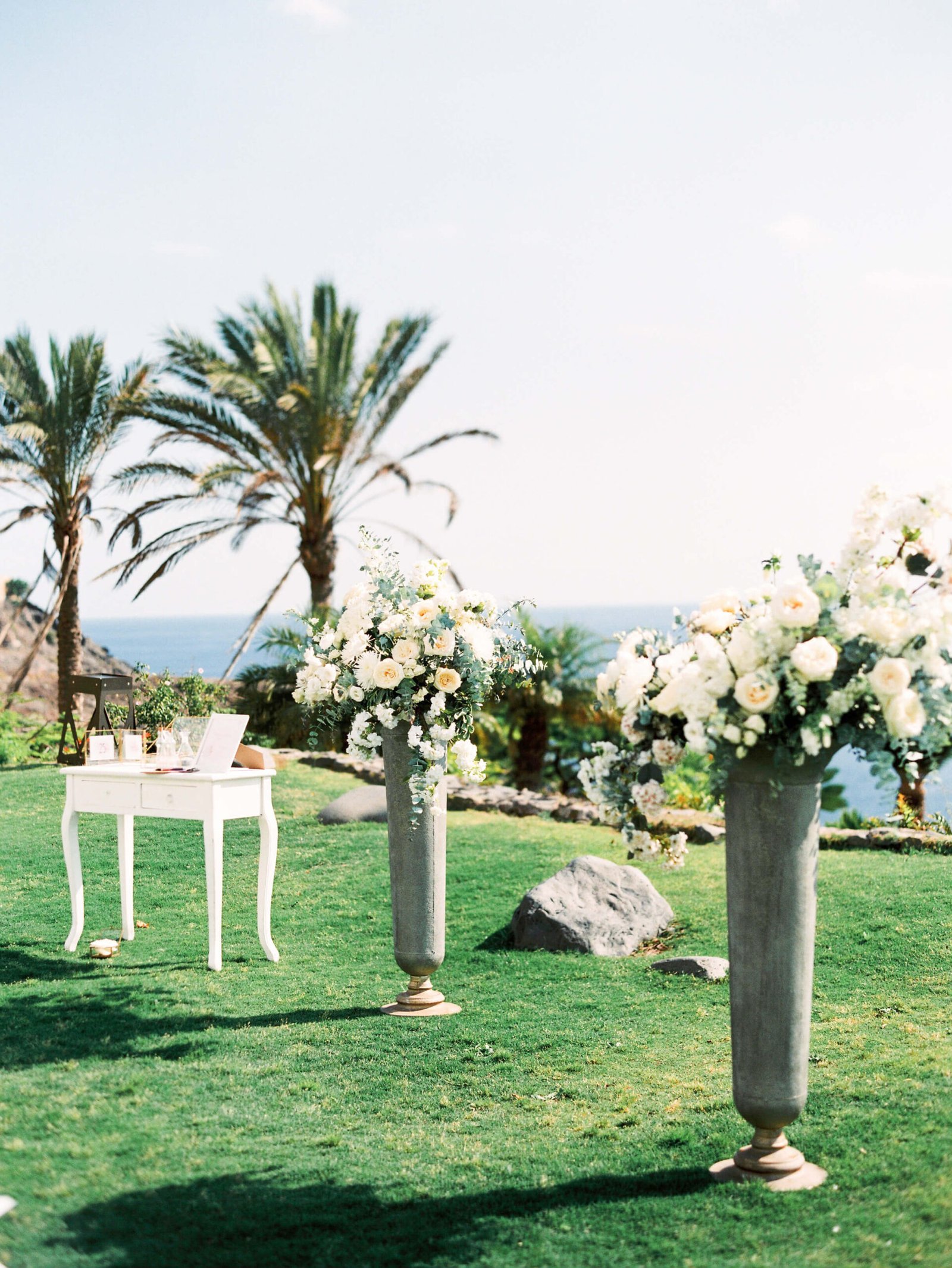 Sian and Rhys’s Unforgettable Wedding Day with Barefoot Bride in ...